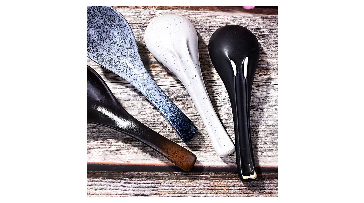 Japanese Soup Spoons Set - 4 Stylish Ceramic Spoons