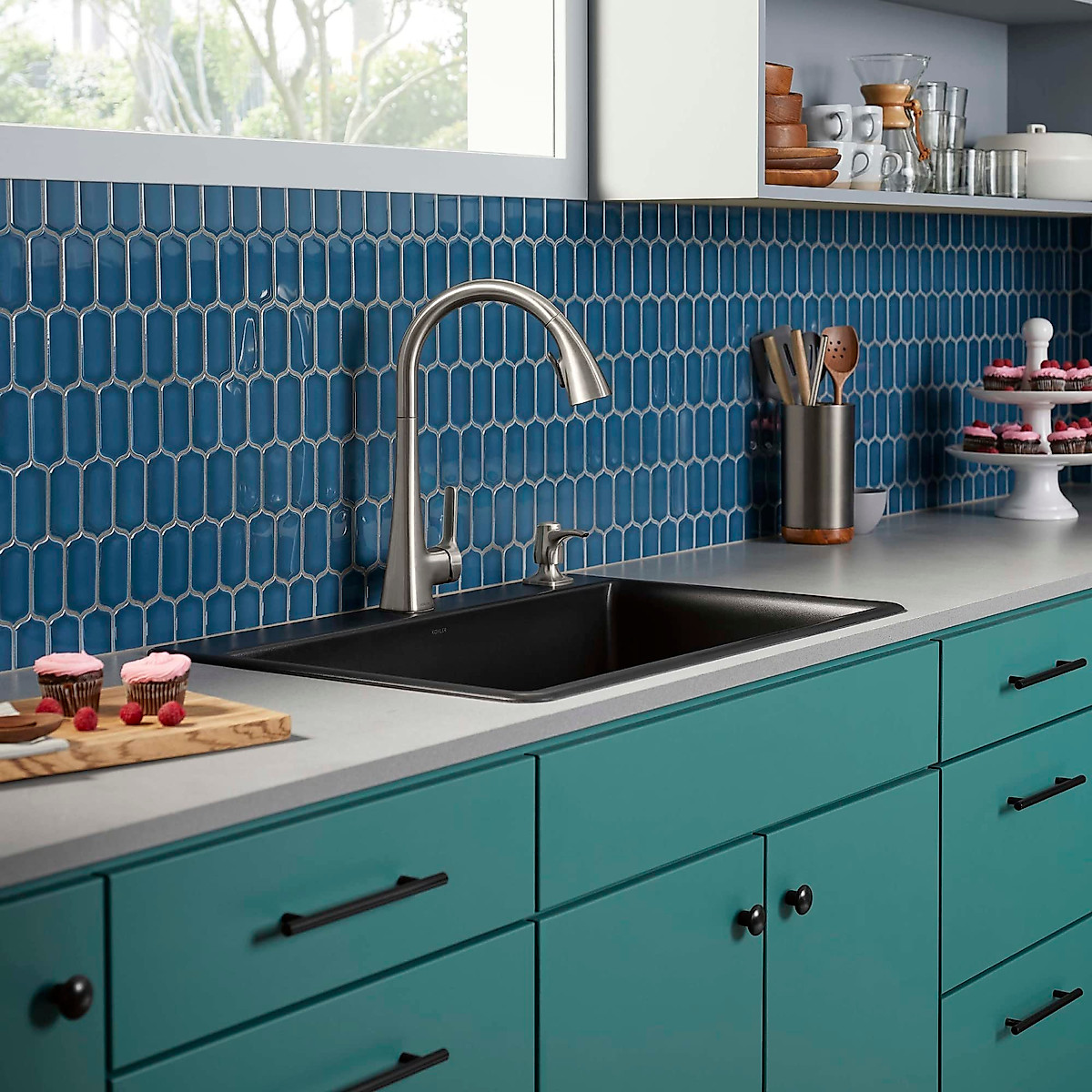 KOHLER R22867-SD-VS Maxton Pull-Down Kitchen Faucet with Soap Dispenser/Lotion Dispenser, Kitchen Sink Faucet with Pull Down Sprayer, Vibrant Stainless