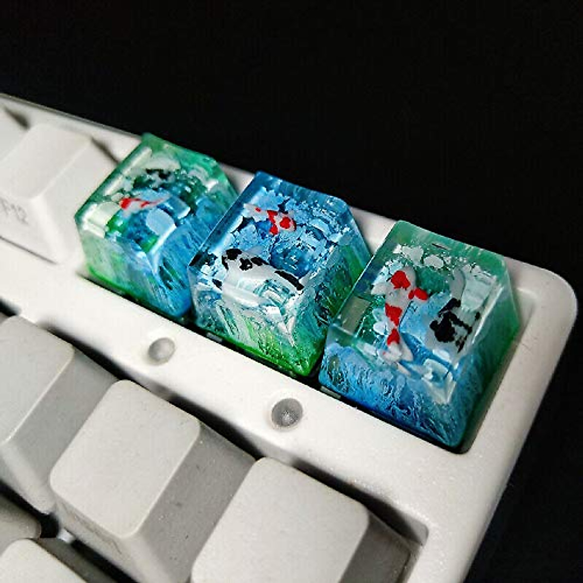 Resin Keycaps, Handmade Resin Keycap Koi Fish Backlit Resin Spacebar Keycap for Cherry MX RGB Switch Gaming Mechanical Keyboards DIY Replace