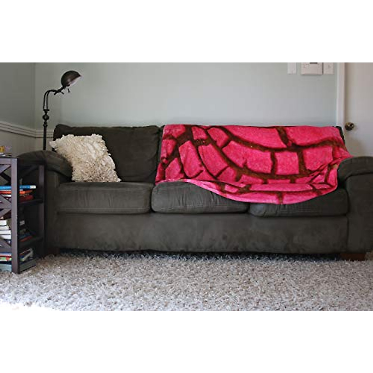 Concha Blanket | Pan Dulce Throw Blanket (Pink Concha Round Blanket)