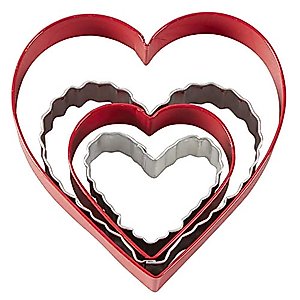 Wilton Nesting Hearts Cookie Cutter Set, 4-Piece