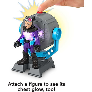 Fisher-Price Imaginext DC Super Friends Batman Toys Bat-Tech Bat-Signal 9-Piece Figure Set for Preschool Pretend Play Kids Ages 3+ Years