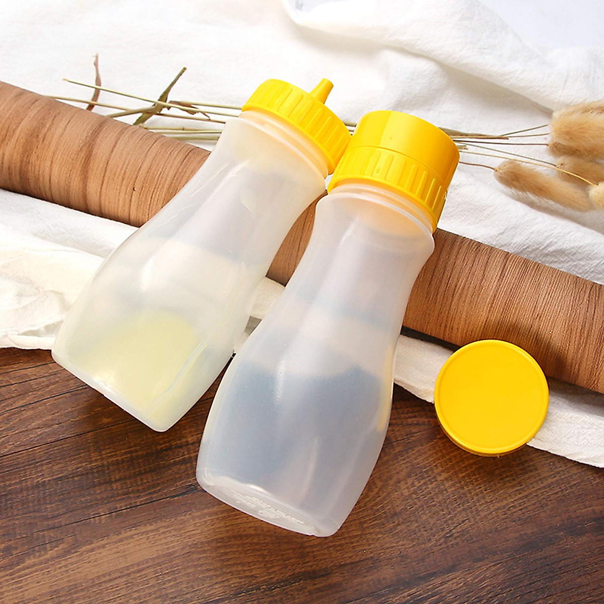 3 Pcs 5-hole Sauce Squeeze Bottle,12.8oz/380ml Plastic Condiment Squeeze Bottle for Ketchup Jam Mayonnaise BBQ Sauce,Yellow