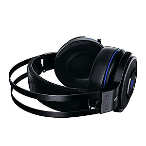 Razer Thresher - Lag-Free Wireless Connection - Retractable Digital Microphone - Gaming Headset Works with PC & PS4