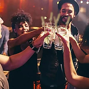 Plastic Drinking Straws - Reusable Drinking Straw Set - Thick & Durable Straws for Party, Picnic or Camping - Long Straws for Juices, Soda & More - 30 Pcs Gold