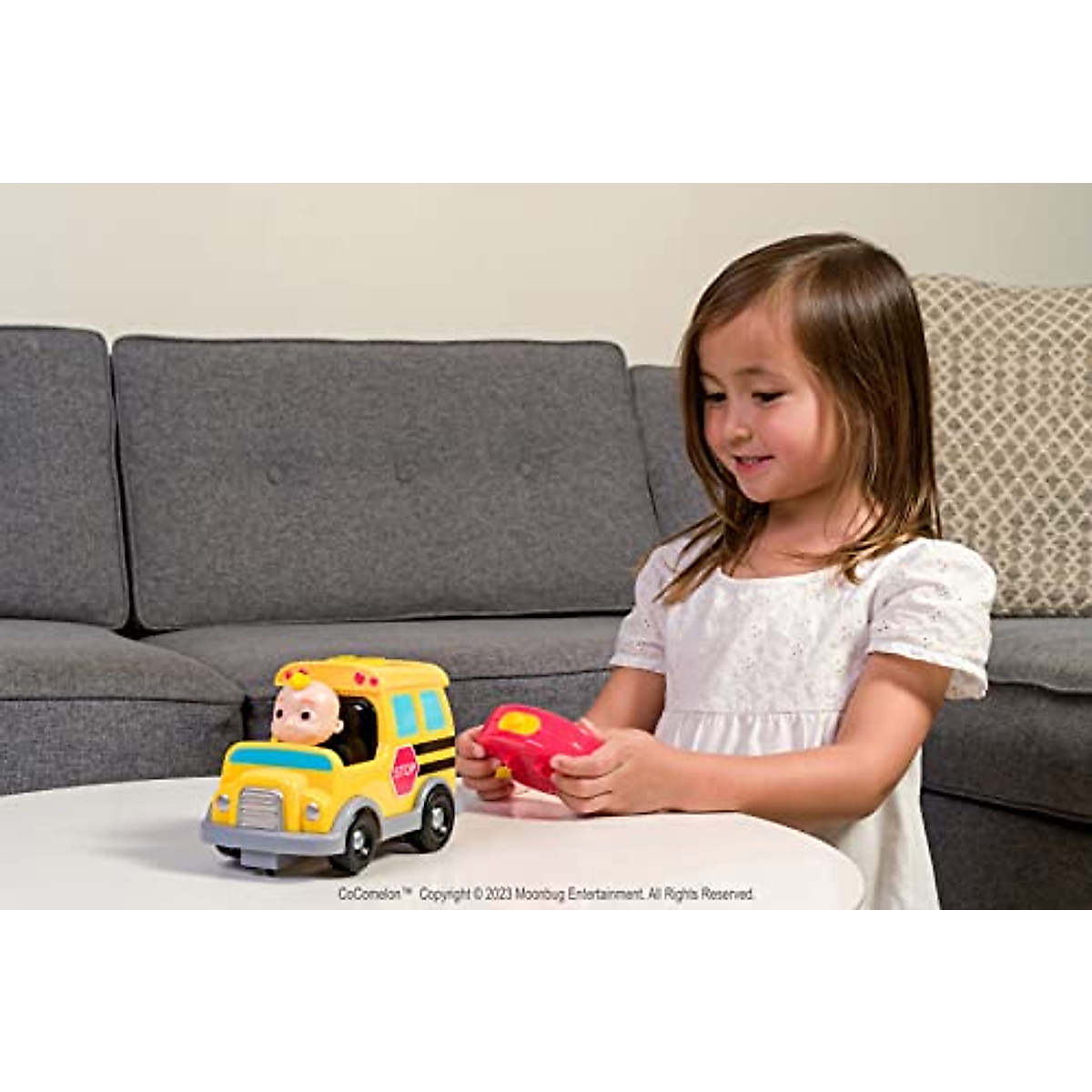 Jada Toys Cocomelon 7.5" School Bus RC Remote Control Car, Toys for Kids