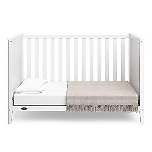 Graco Melbourne 3-in-1 Convertible Crib (White) – Converts from Baby Crib to Toddler Bed and Daybed, Fits Standard Full-Size Crib Mattress, Adjustable Mattress Support Base