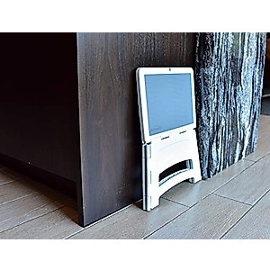 Rubbermaid RM-PL1W Folding 1-Step Plastic Stool, 300-pound Capacity, White