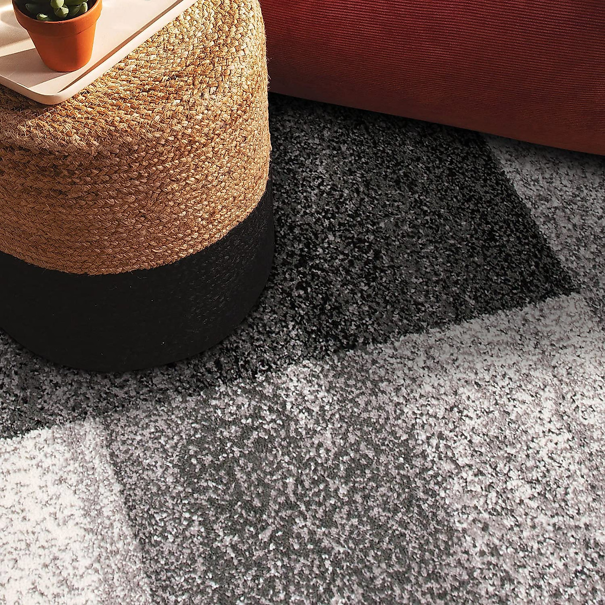 Rugshop Modern Distressed Boxes Area Rug 2' x 3' Gray