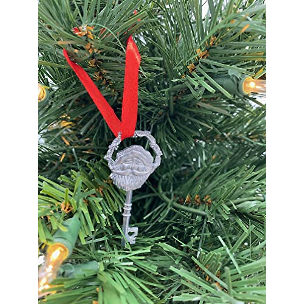 Santa Key for No Chimney Houses Magic Skeleton Keys with Santas Face, 2 Inches Long