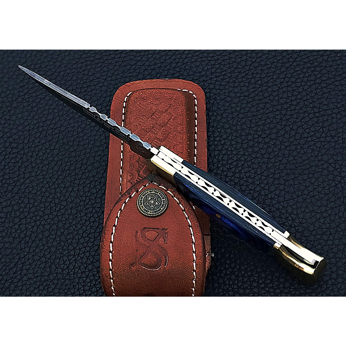 Smart & Sharp Custom Handmade Damascus Steel Folding Knife/Pocket Knife AR-17395 (Blue Colored wood) (blue)