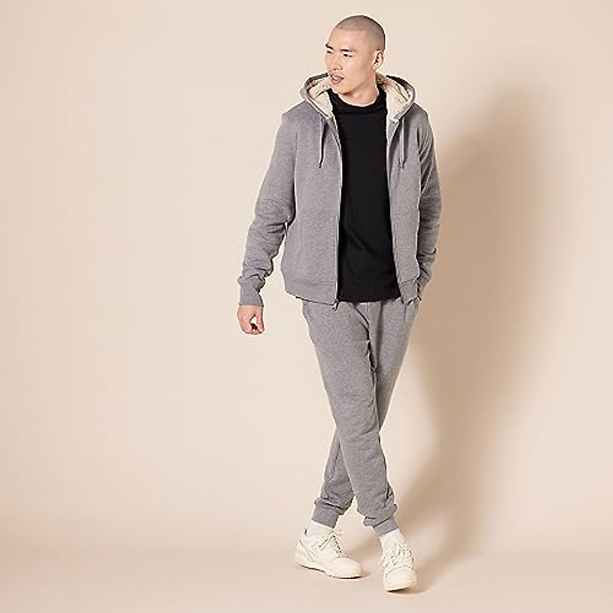 Amazon Essentials Men's Slim-Fit Short-Sleeve Crewneck T-Shirt, Pack of 2, Black, Small