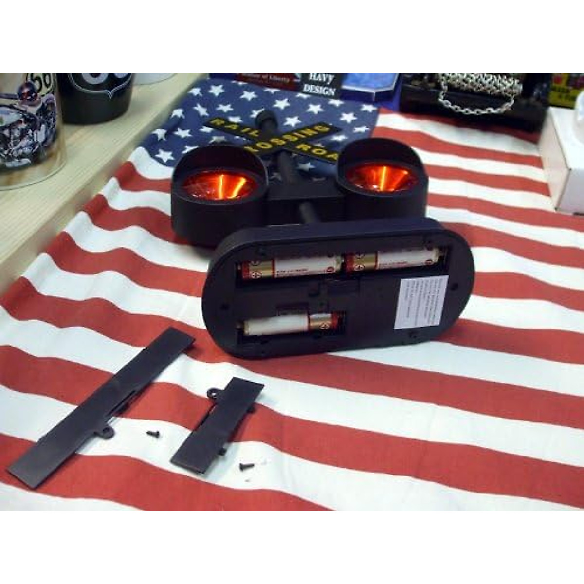 Hayes 15887 Railroad Train / Track Crossing Sign with Flashing Lights and Sounds