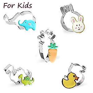 Cookie Cutters, 26 PCS Star Heart Cookie Cutters Shapes, TAOUNOA Metal Cookie Cutters for Christmas, for Kids, for Cakes, Muffins.