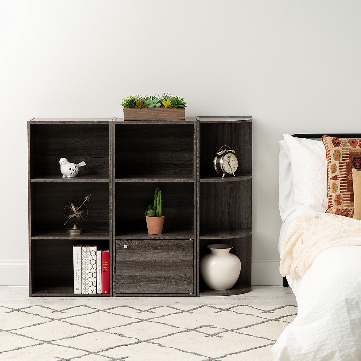 IRIS USA Bookshelf for Small Spaces 3-Tier Corner Curved Shelf Organizer, Grey