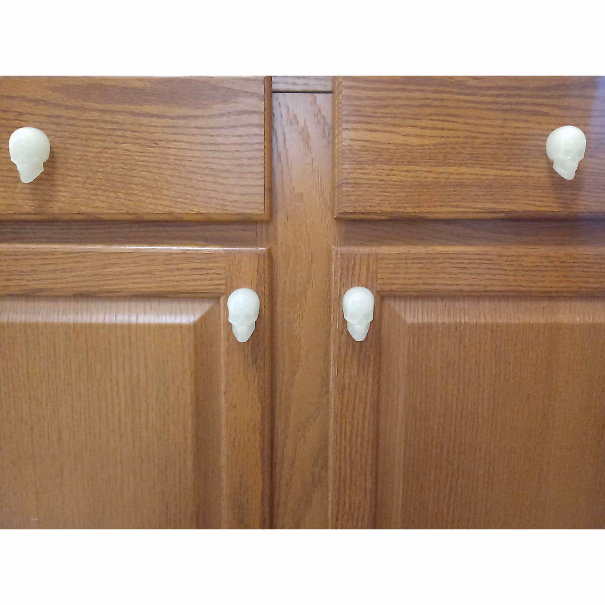 Glow in the Dark Skull Door Knobs Drawer Knobs (Set of 2)