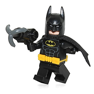The LEGO Batman Movie MiniFigure - Batman with Utility Belt & Mic (Beat Boxing Batman) 70922