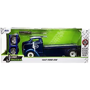 Jada Toys Just Trucks 1:24 1947 Ford COE Flatbed Die-cast Car Dark Blue/White with Tire Rack, Toys for Kids and Adults