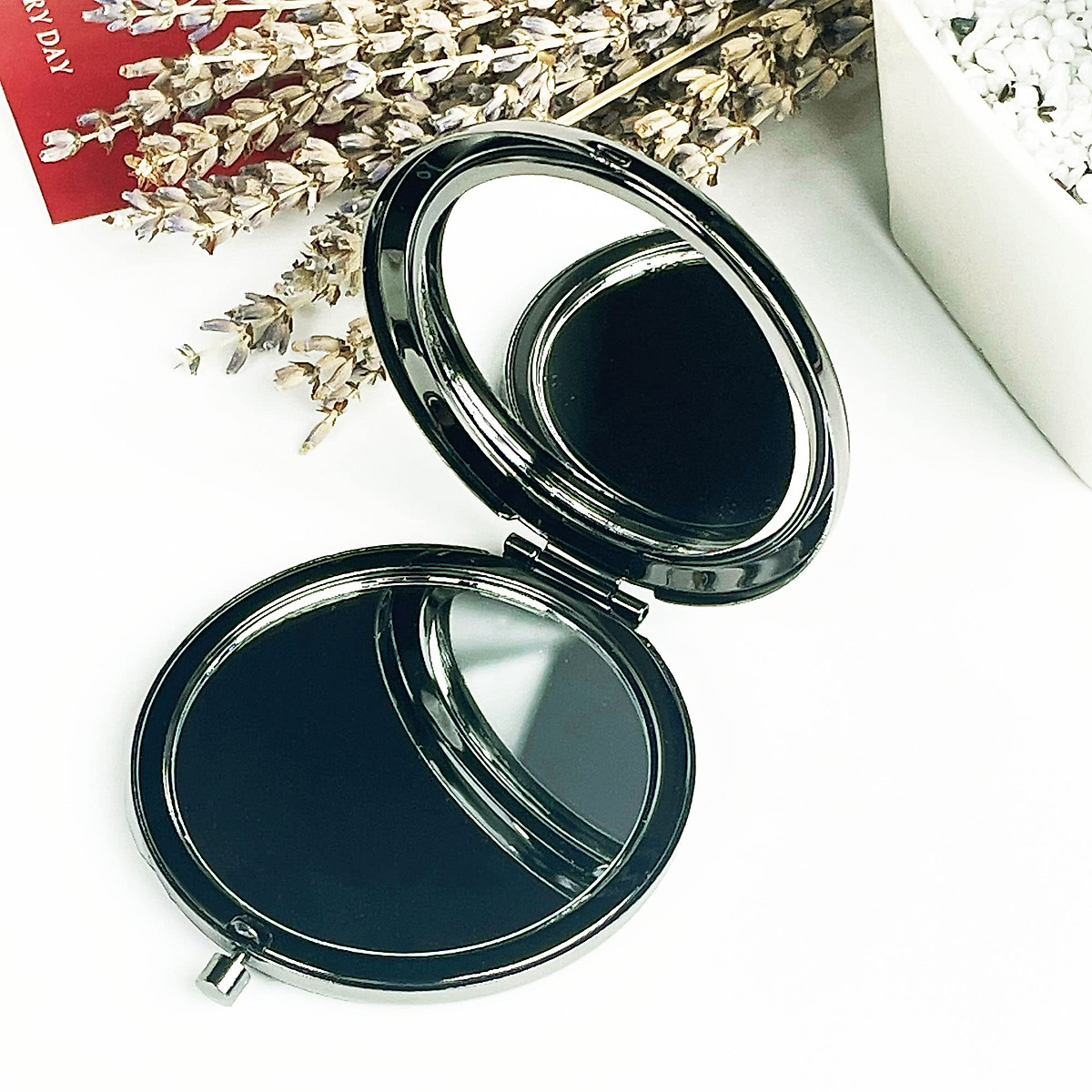 Calyders She Believed She Could Travel Compact Pocket Mirror(Black),Inspirational Gift for Friends, Sister, Daughter, Wife,Teens, Colleague Neighbor Nurse,Birthday Wedding Graduation Valentine's Day