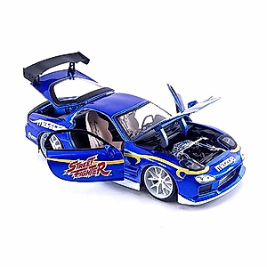 Street Fighter 1:24 1993 Mazda RX-7 Die-Cast Car & 2.75" Chun-Li Figure, Toys for Kids and Adults