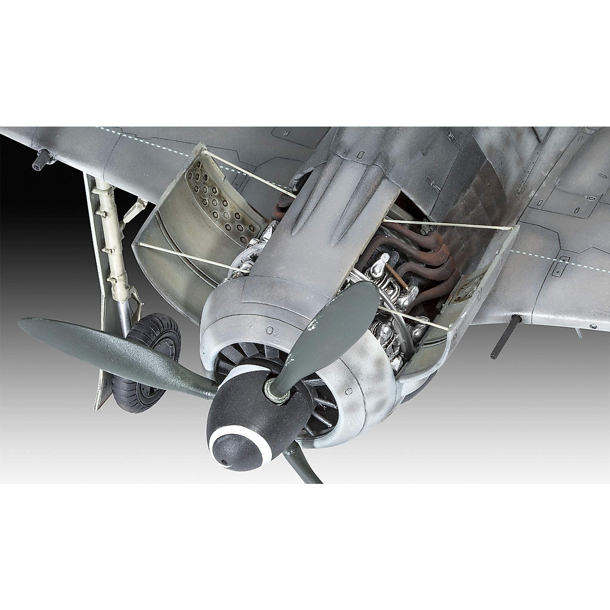 Revell 03874 1:32 Fw190 A-8 'Rammjäger' Plastic Model Kit