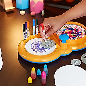 Crayola Spin & Spiral Art Station Deluxe, DIY Crafts, Toys for Boys & Girls, Gift, Ages 5, 6, 7, 8