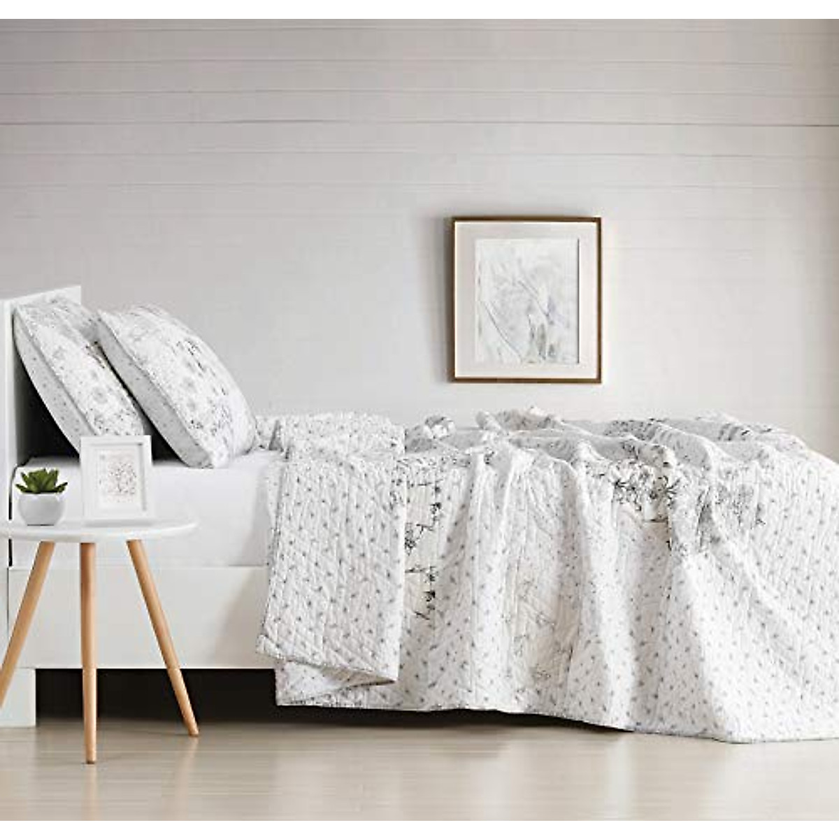 Cottage Classics Kamala Floral Cotton Pieced Quilt Set, King, Grey/Cream