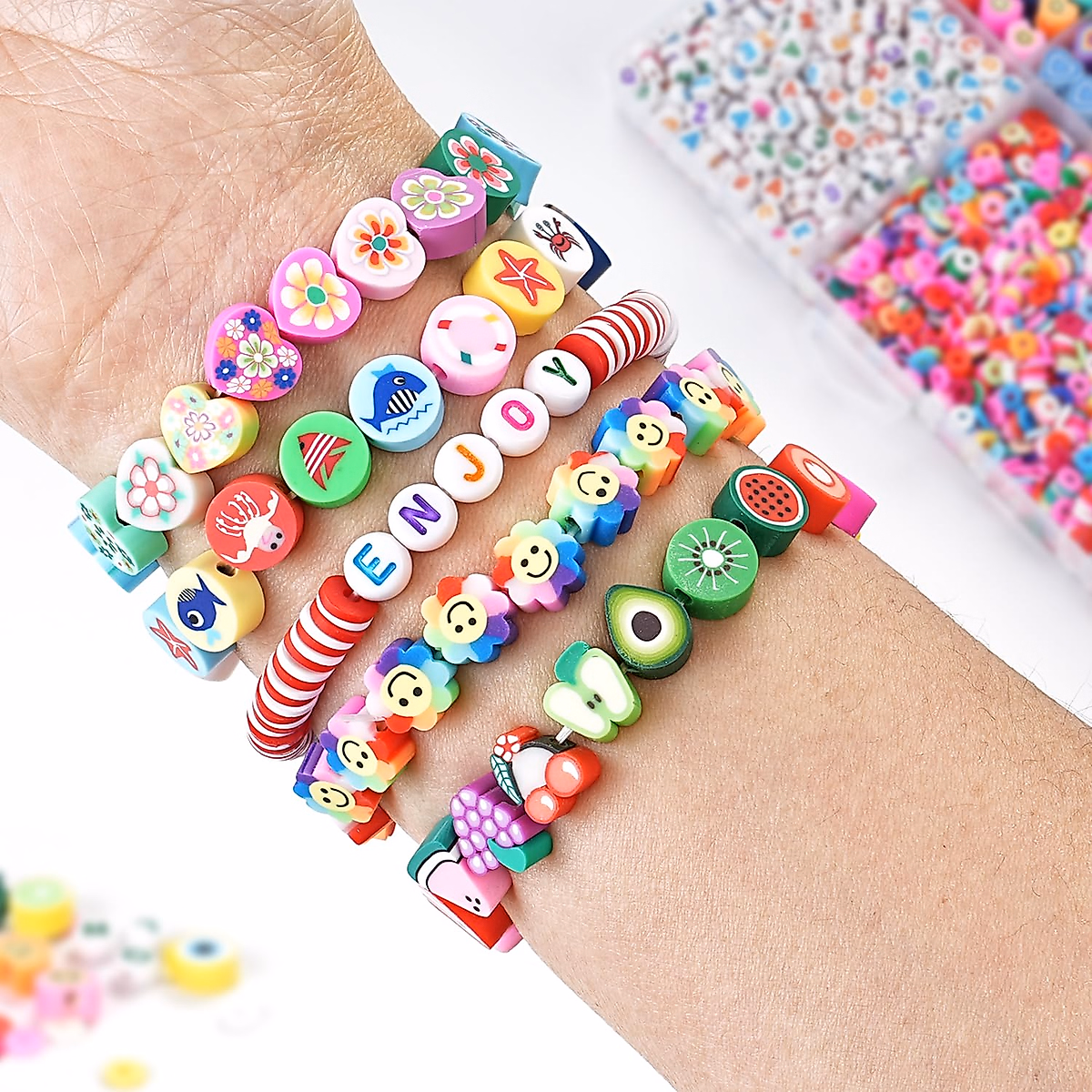 richginker 2300pcs Polymer Clay Beads Bracelet Making Kit Friendship Bracelet Kit Cute Fun Charms Beads for Bracelet Making DIY Arts Crafts Birthday Gifts Toys for Kids Girls