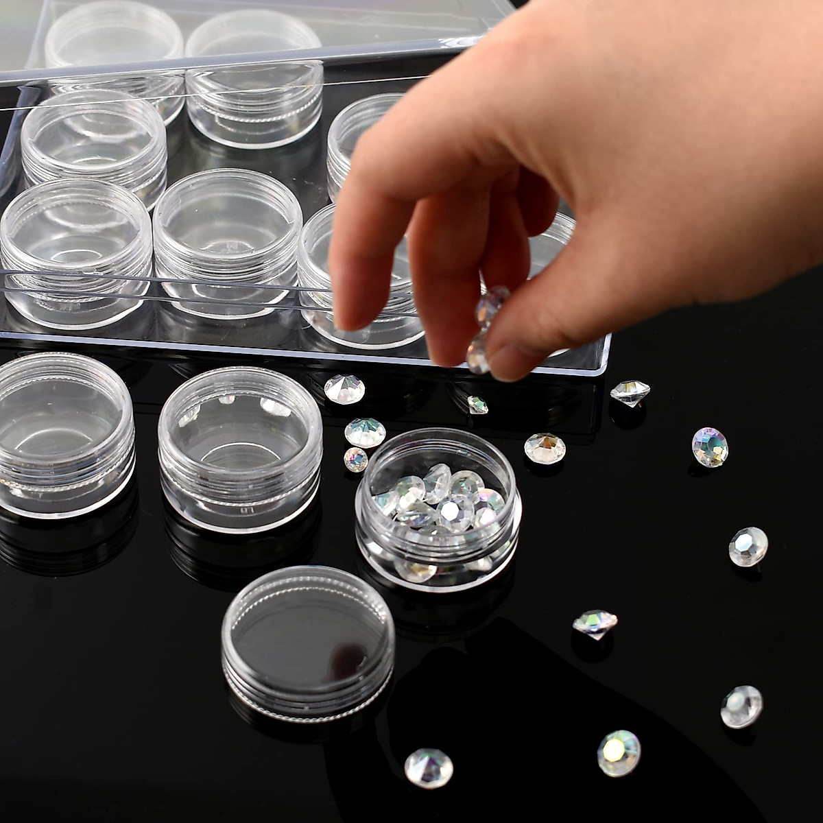 VIOCIWUO Clear Plastic Bead Storage Containers Round 12 Grids Transparent Organizer Jars for Diamond Pigments Glitters Cosmetics Sample Jar (2 Pack)