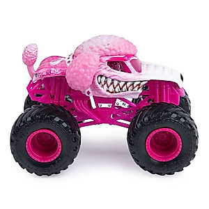 Monster Jam, Official Monster Mutt Poodle Vs. Scooby Doo Die-Cast Monster Trucks, 1:64 Scale, Kids Toys for Ages 3 and up, (20137981)