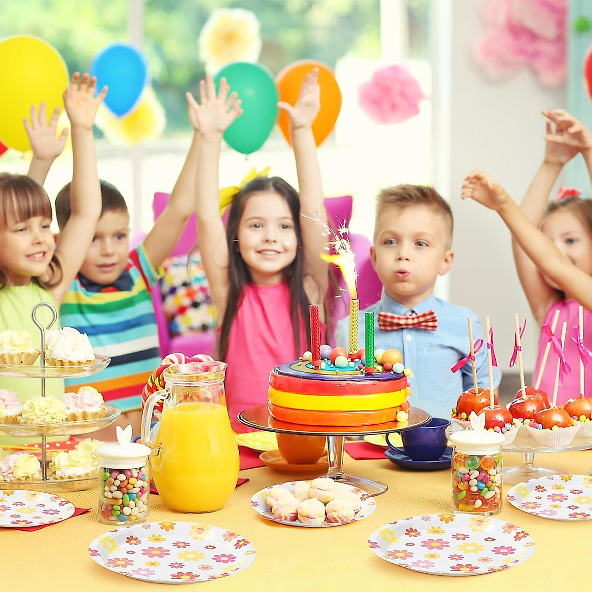 United-Unicorns 48 PCS Groovy Retro Daisy Party Plates - Hippie Boho Flower Round Disposable Plates for 60s and 70s Themed Parties, Birthdays, Baby Showers, Weddings, and Bridal Tableware