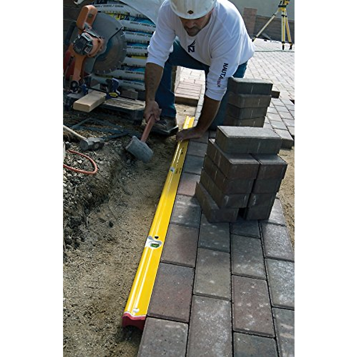 Stabila 41072 Type 300 72" R Beam Level, Yellow