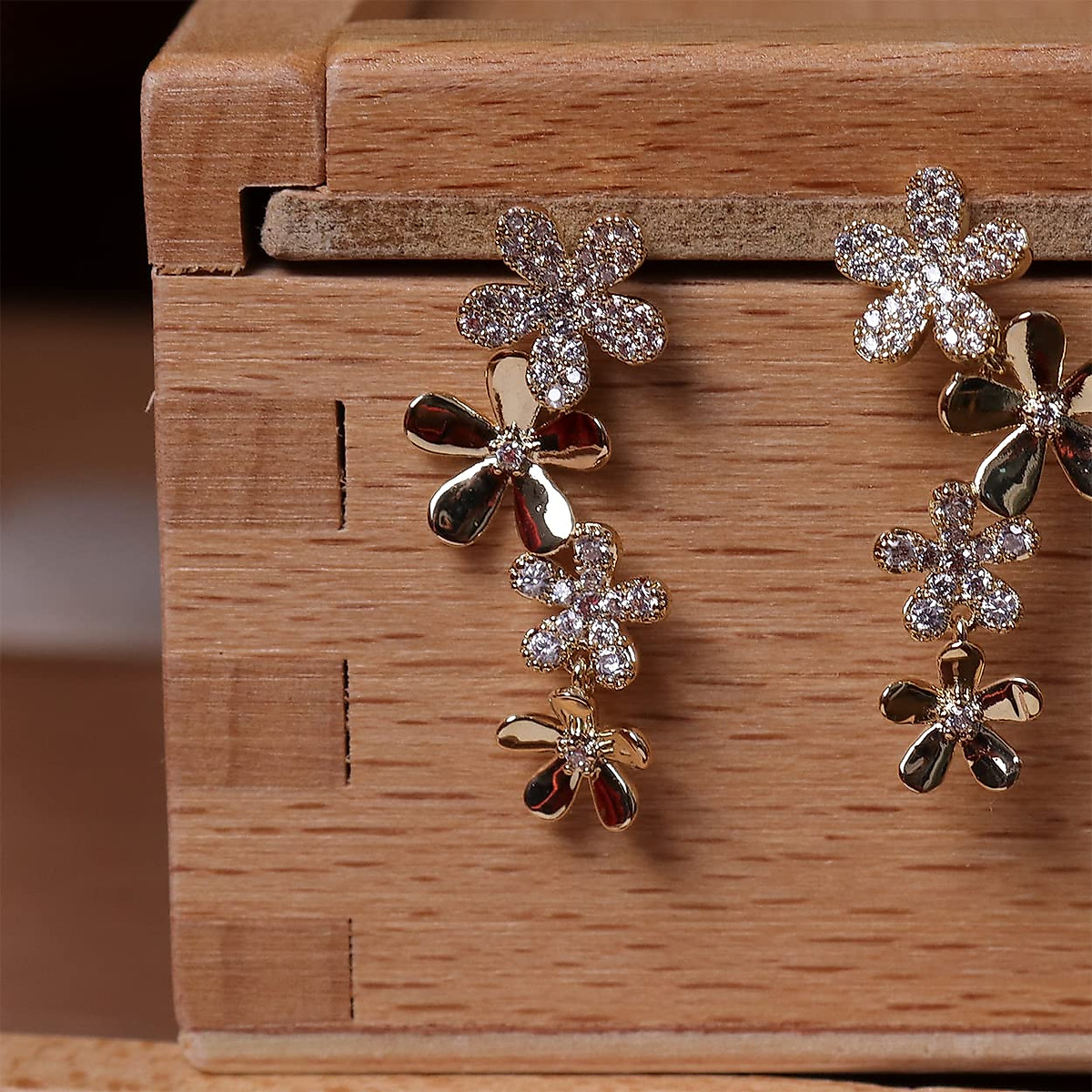 Sonateomber Small Flower Drop Dangle Earrings for Women, Cute Sparkly Rhinestone Zirconia CZ Gold Cascading Daisy Floral Earrings Piercing Hypoallergenic Stud Fashion Jewelry Gift