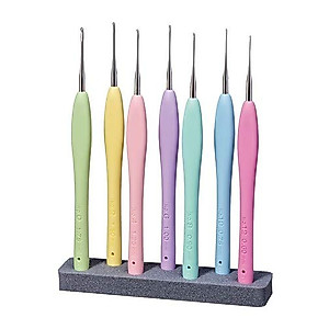 Clover Amour Steel Crochet Hook Set