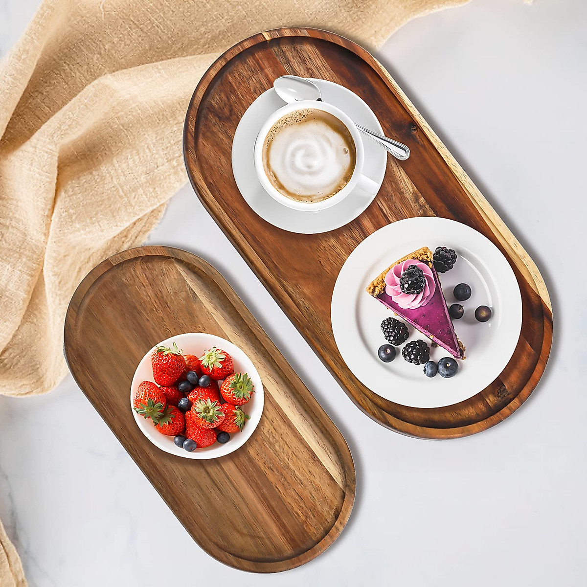 Elsjoy Set of 2 Acacia Wooden Serving Trays, Natural Wood Serving Platters Set with Lip, Oval Charcuterie Plates Board Rustic Long Bread Fruit Dishes for Kitchen Decor, 14"x7" and 11"x5.5"