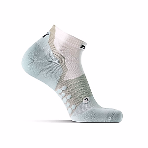 Thirty48 Performance Compression Low Cut Running Socks for Men and Women | More Compression Where Needed ([3 Pair] LightGray/White, Medium - Women 7-8.5 // Men 8-9.5)