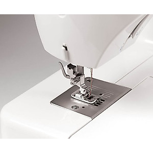 Singer(R 8280 Sewing Machine