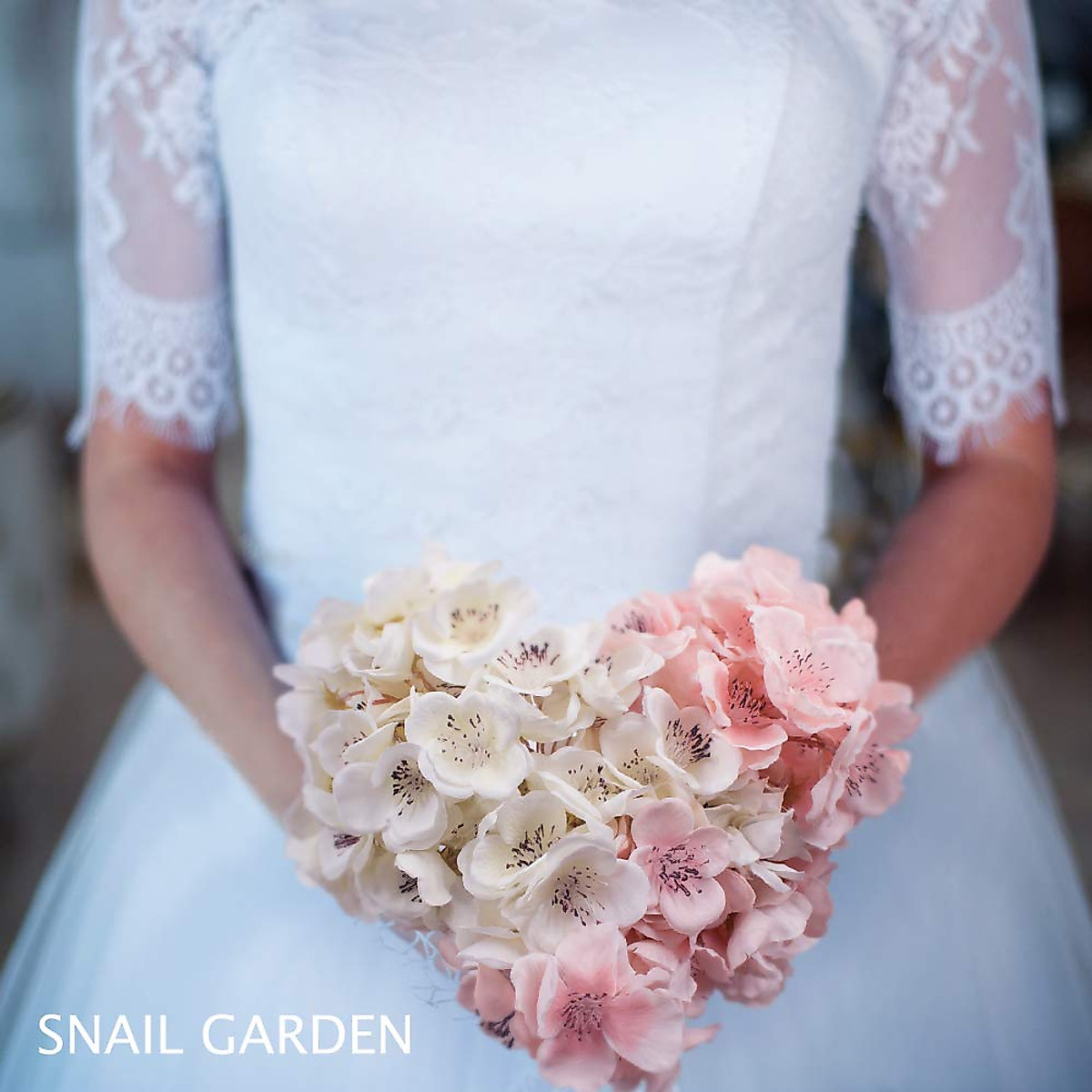 SNAIL GARDEN 24Pcs Artificial Hydrangea, 2 Colors Single Real Touch Hydrangea with Stem-Silk Bouquet with 1 Greeting Card for Wedding Party, Home Office Table Arrangements, Festival Gift(White & Pink)